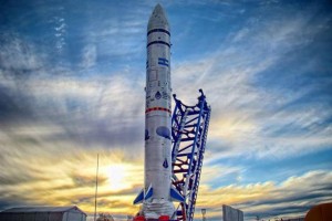 lanzadera espacial – Pájaro Rojo